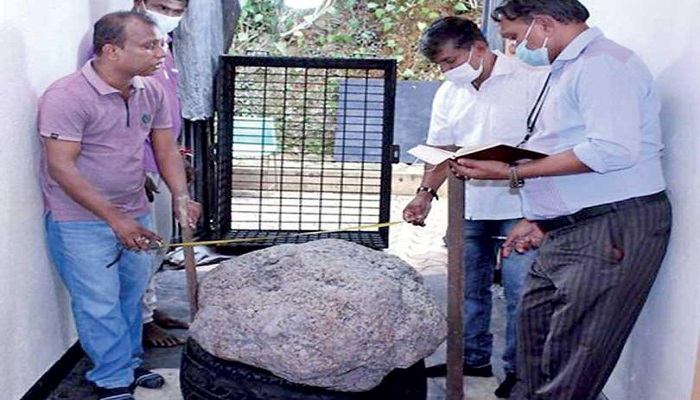 World's Largest Sapphire Discovered in Sri Lanka